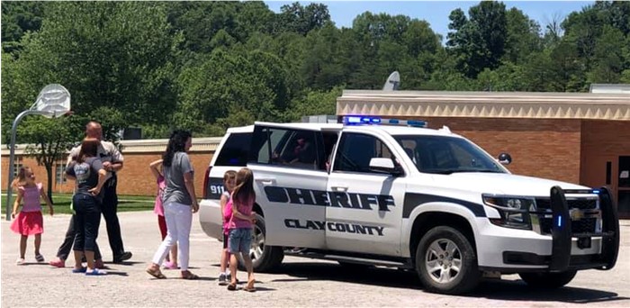 Reasons Season Clay Fucks Sheriffs Daughter Telegraph